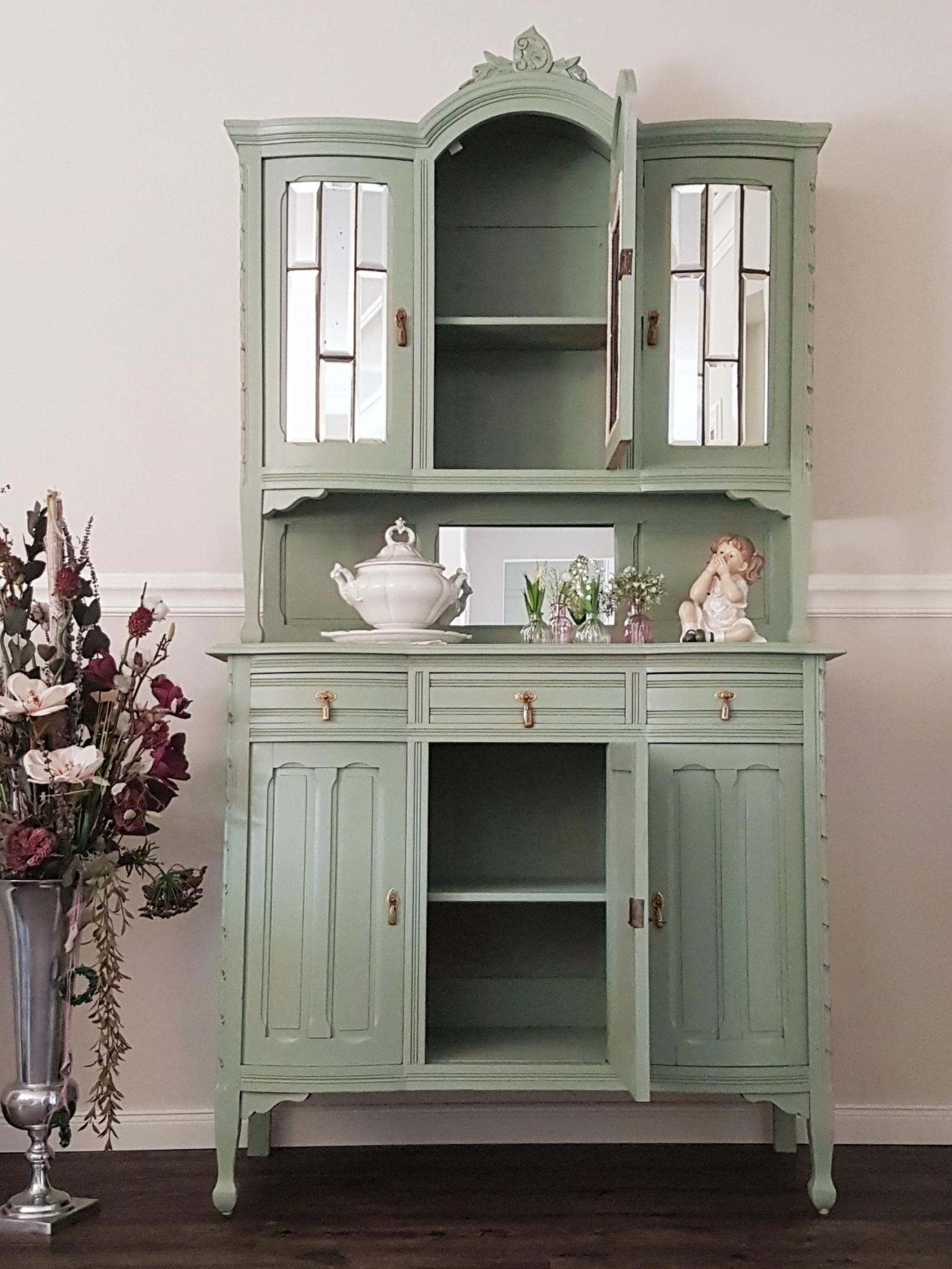 Antiker Buffetschrank – Eiche – cottage green – Shabby Chic ...